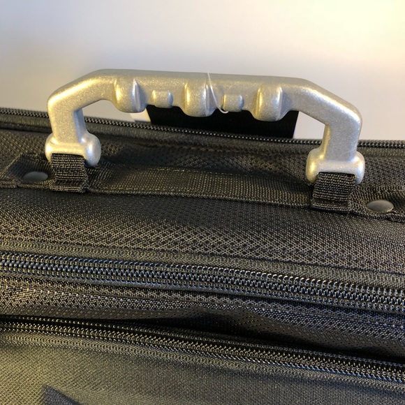 Oakley | Bags | 926600 Oakley Home Office Computer Briefcase | Poshmark